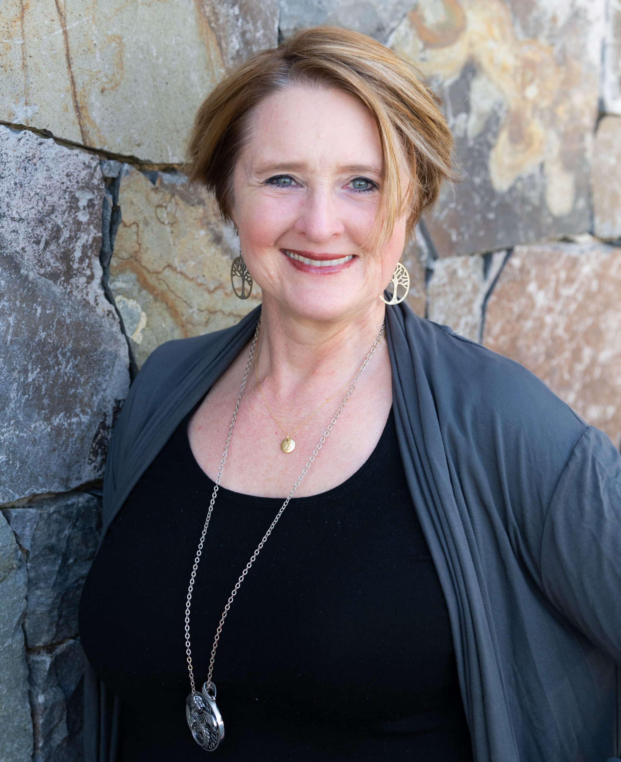 Zoë Routh - Author Spotlight - Annalise Reads